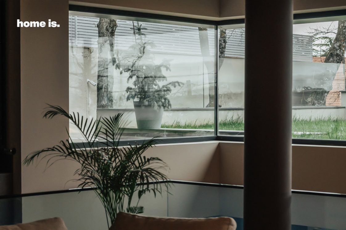 მრავალდონიანი სახლი წყნეთში საინტერესო დიზაინ გადაწყვეტებით — „Spott ...